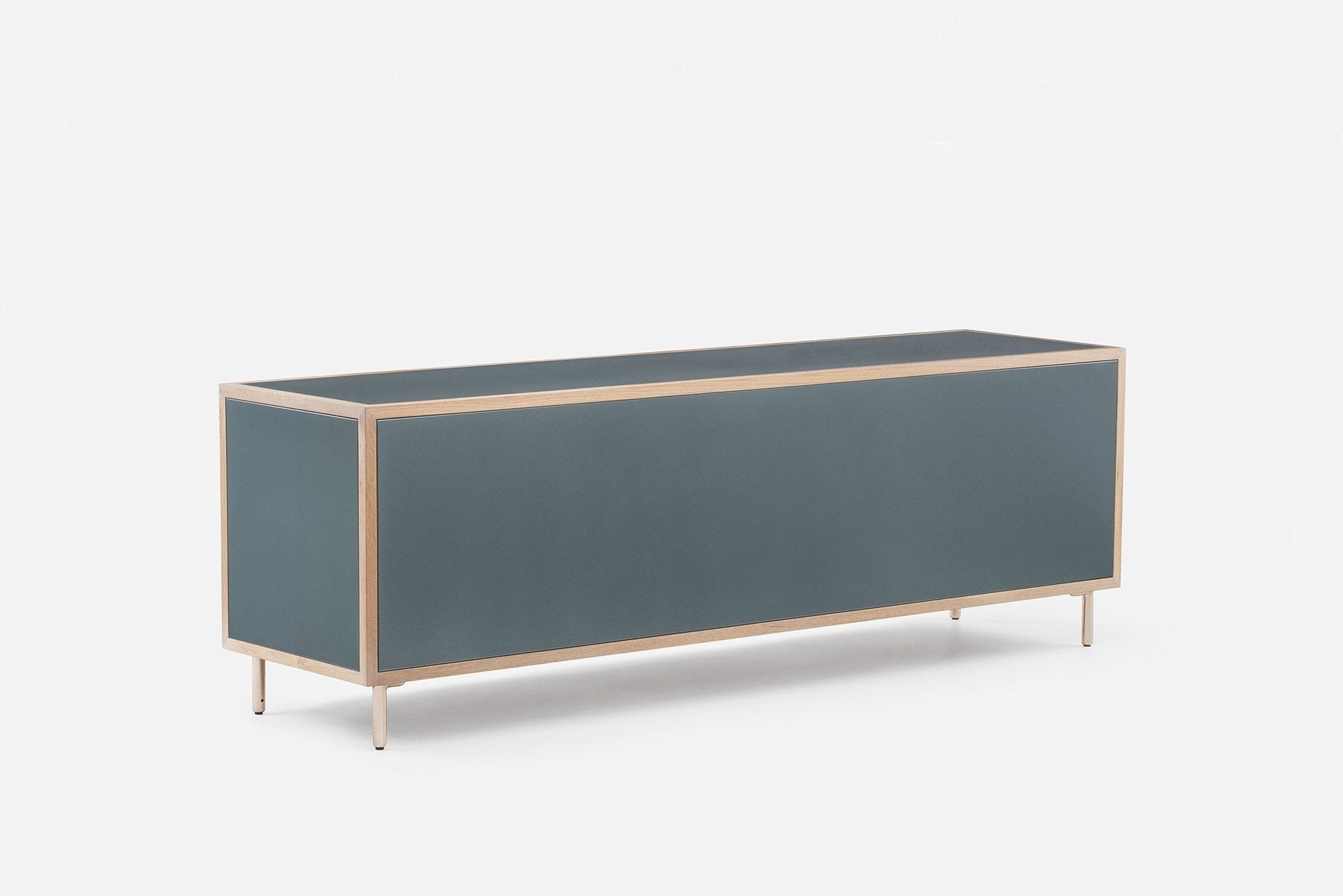 CLASSON SIDEBOARD 3 DOOR / 3 DRAWER – De La Espada USA