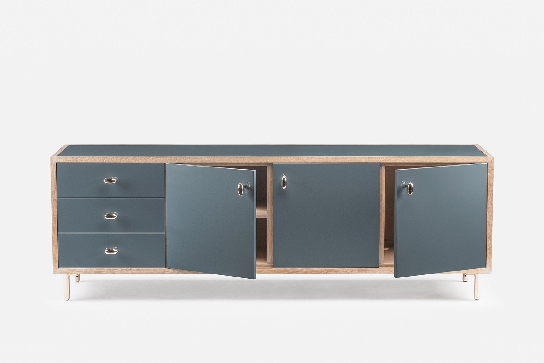 CLASSON SIDEBOARD 3 DOOR / 3 DRAWER – De La Espada USA