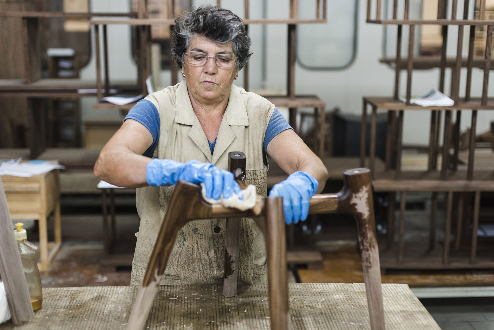 IN-HOUSE CRAFT & CRAFTSPEOPLE – De La Espada USA